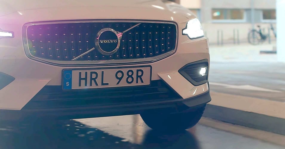 License Plate Recognition: Parking Management System with LPR